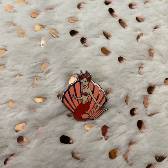 Disney | Accessories | Disney Princess The Little Mermaid Pin Ariels ...